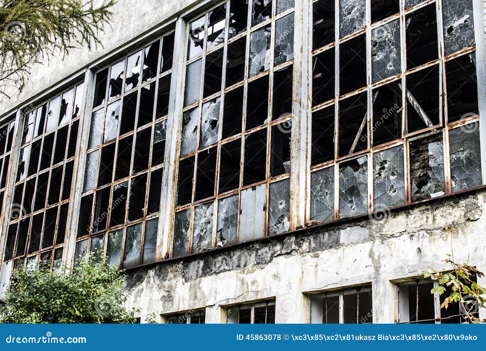 Abandoned Factory - Broken Windows Stock Photo - Image of broken, urban ...
