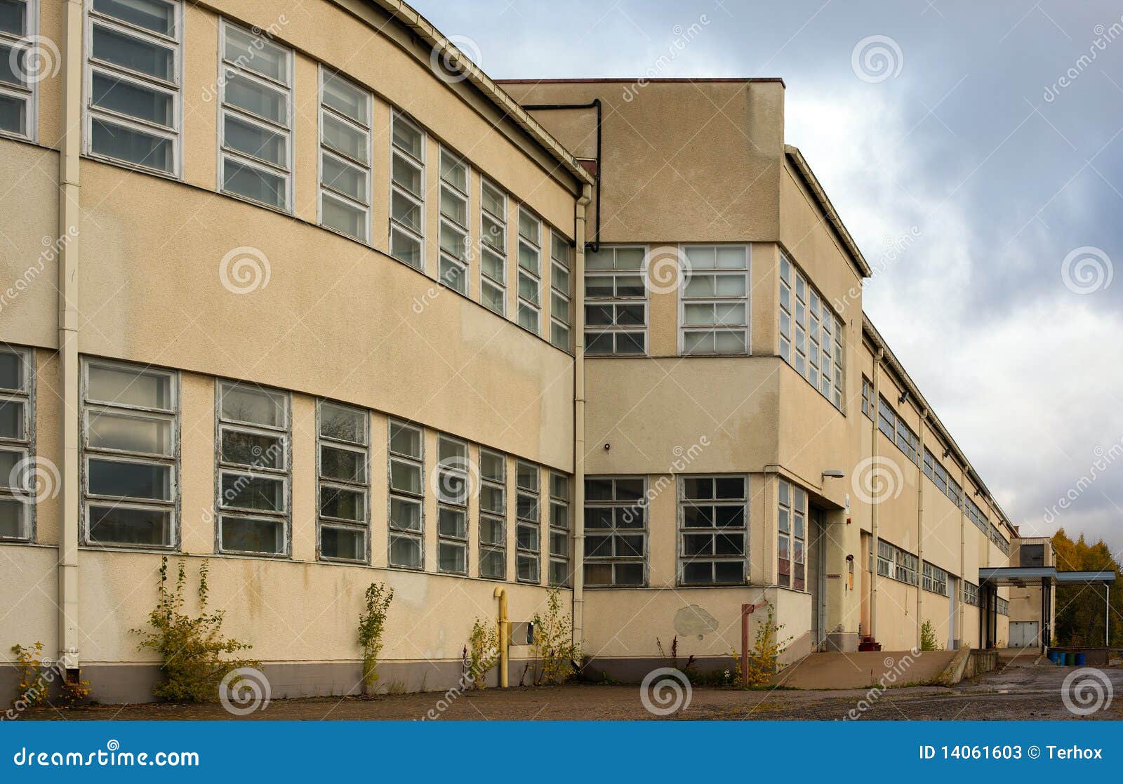 Abandoned factory building stock image. Image of rundown - 14061603