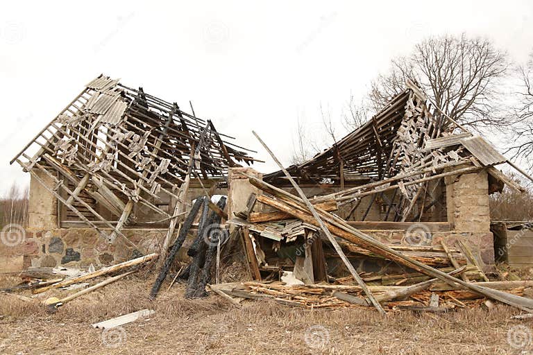 Abandoned, Falling Down House Stock Image - Image of decrepit ...