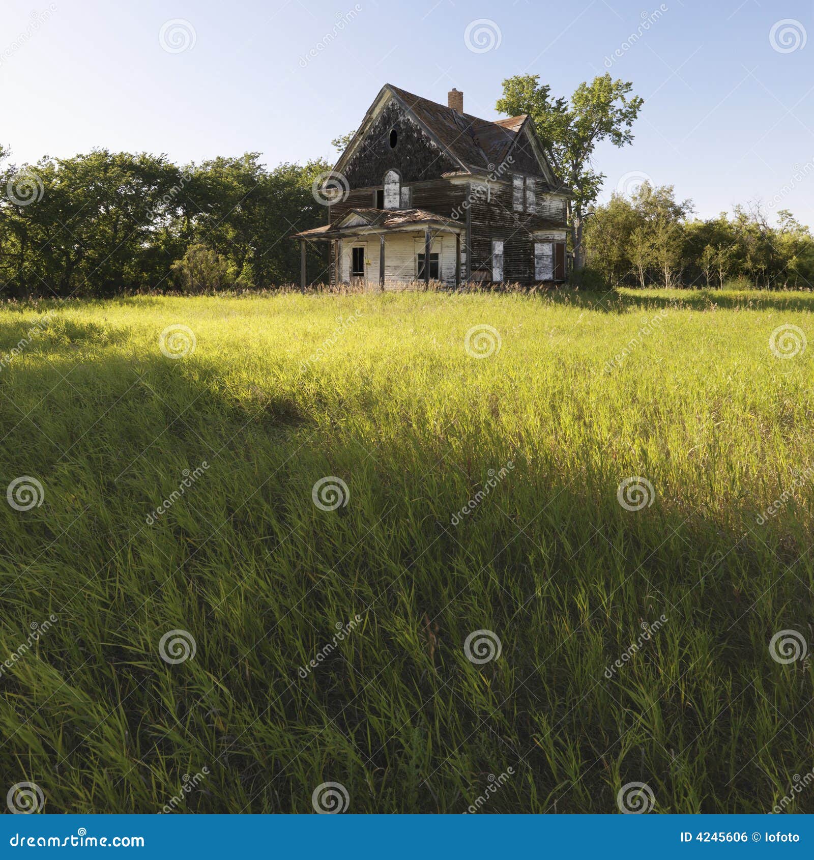 Abandoned farm house. stock photo. Image of rural, grass - 4245606