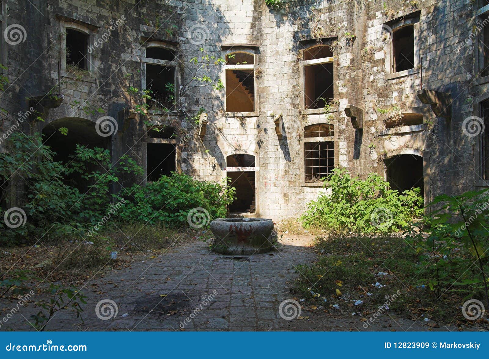 Abandoned fort stock image. Image of dirty, fort, cracked - 12823909