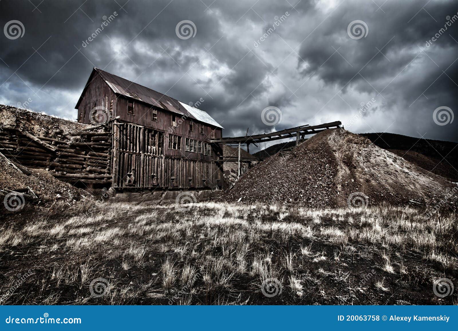 Abandoned Gold Mine in Colorado Stock Photo - Image of broken, colorado ...