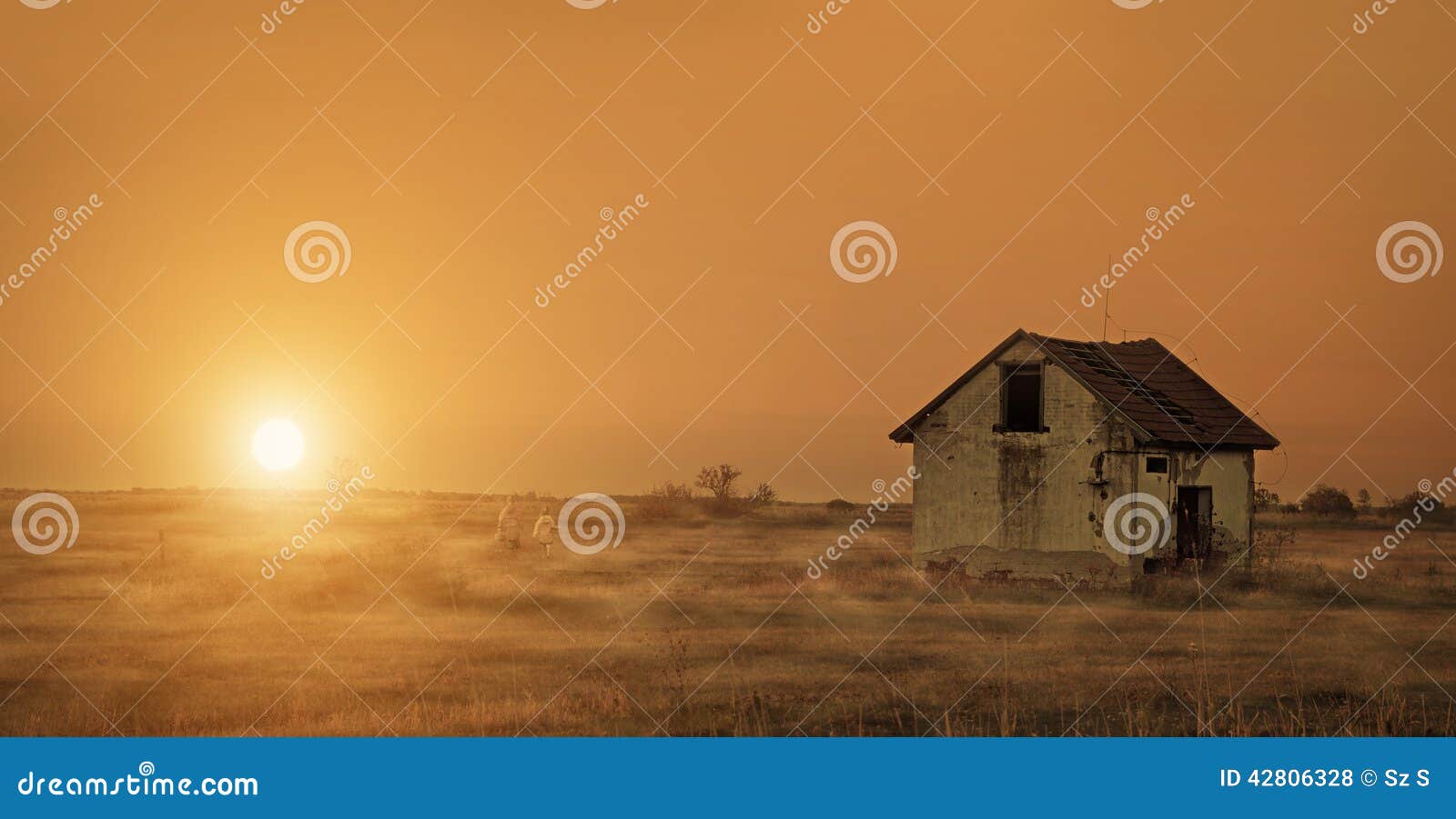 Abandoned House on the Field Stock Photo - Image of abandoned, amazing ...