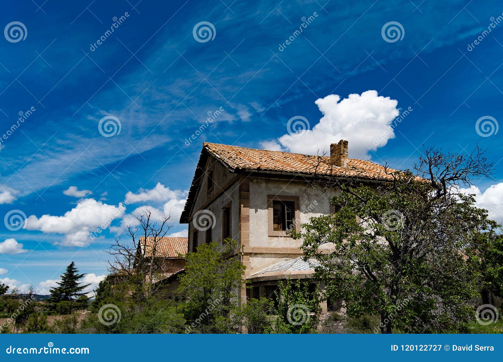 Abandoned house in ruins. stock image. Image of empty - 120122727