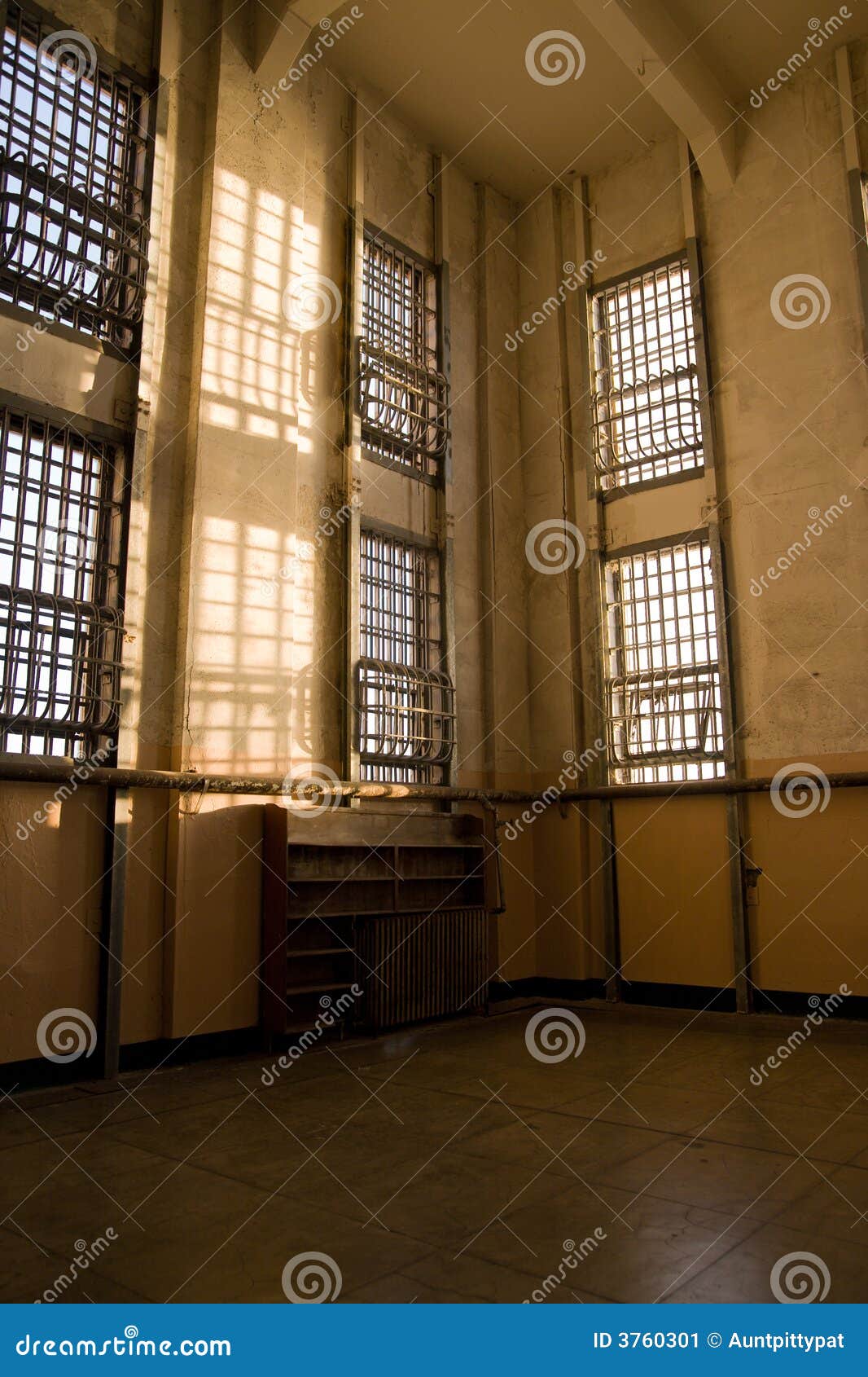 Abandoned Library at Alcatraz Stock Image - Image of jail, grungy: 3760301