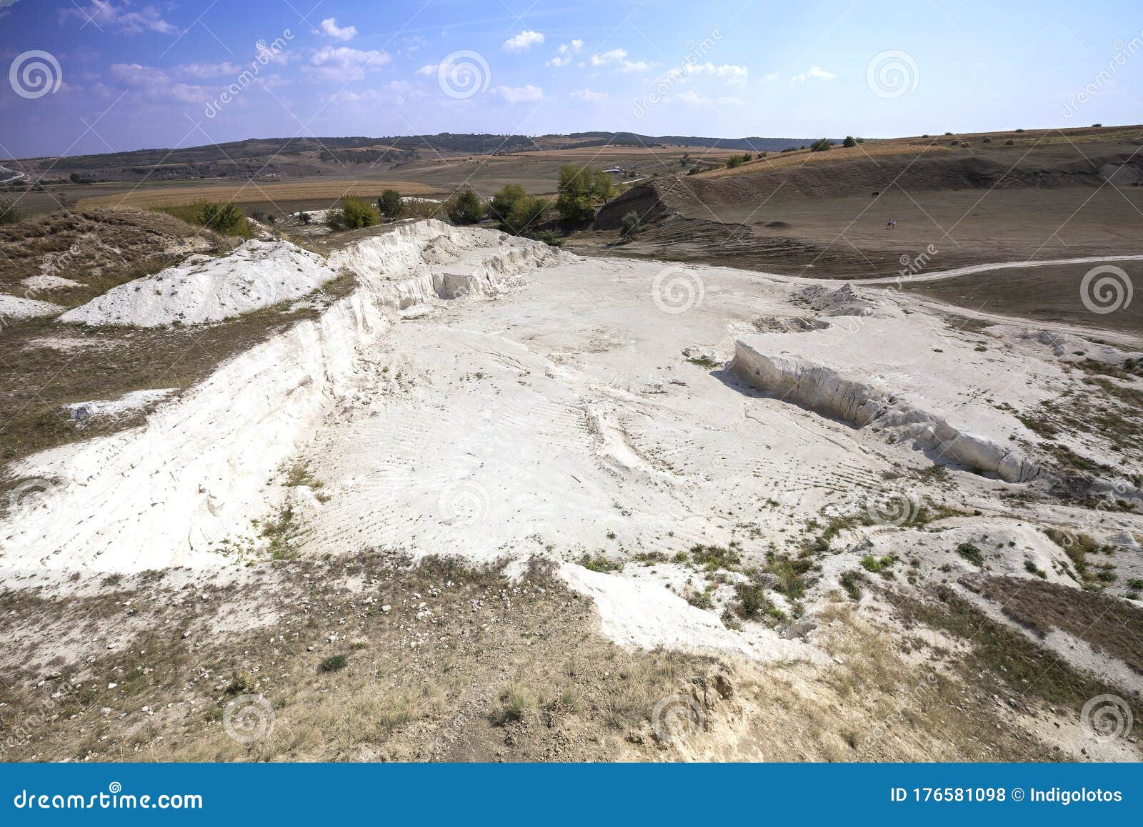 Abandoned lime pit stock photo. Image of horizon, field - 176581098