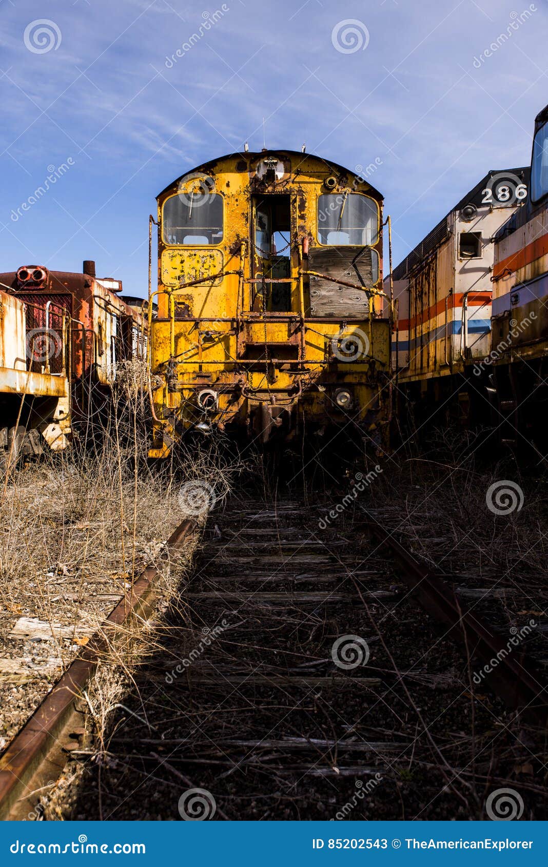 Abandoned Locomotive - Train - Ohio Editorial Stock Photo - Image of ...
