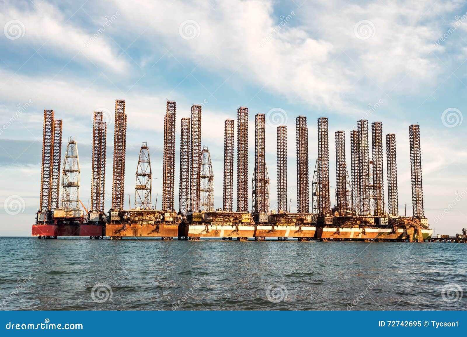 Abandoned oil rigs stock image. Image of green, national - 72742695