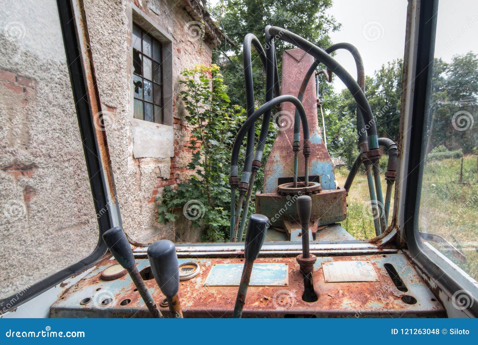 Abandoned and Old Broken Digger Stock Photo - Image of drivers, view ...