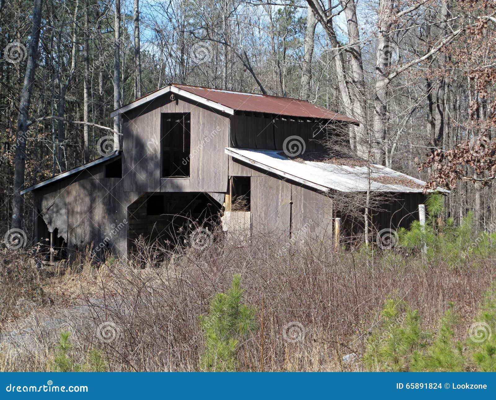 Abandoned Old Storage Barn stock photo. Image of dilapidated - 65891824