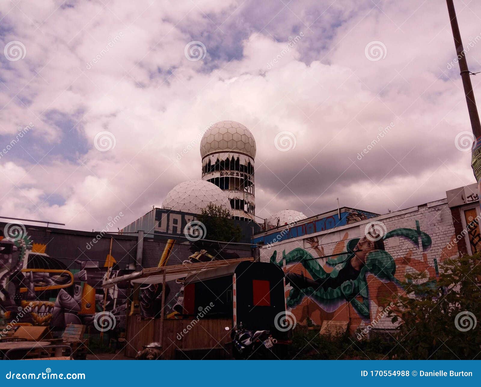 Abandoned radio tower editorial stock photo. Image of radio - 170554988