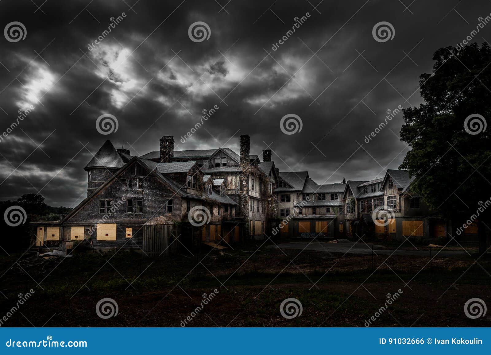 Haunted School