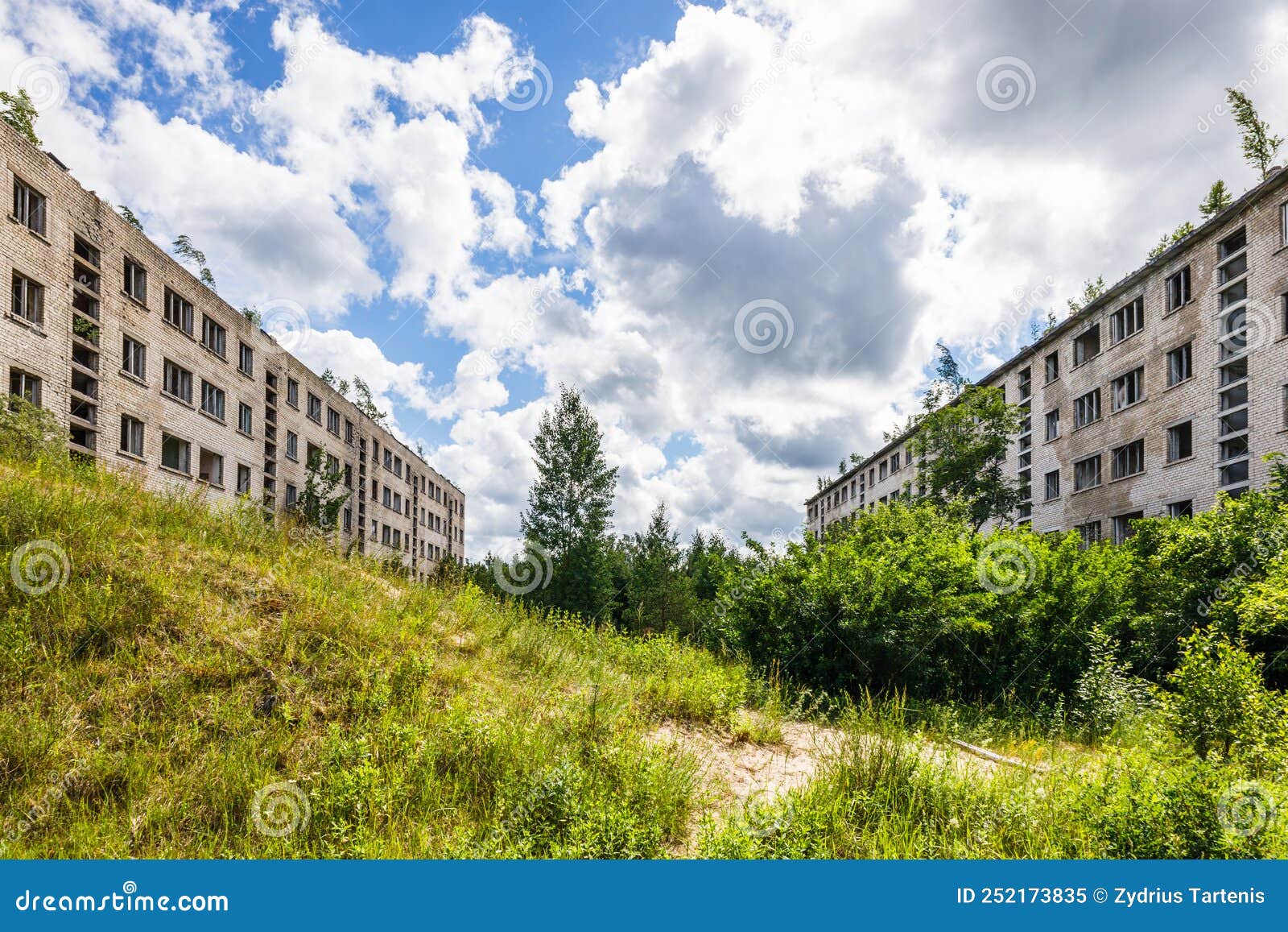 Secret Soviet Antenna Hidden In Chernobyl Zone Called DUGA Radar Stock ...