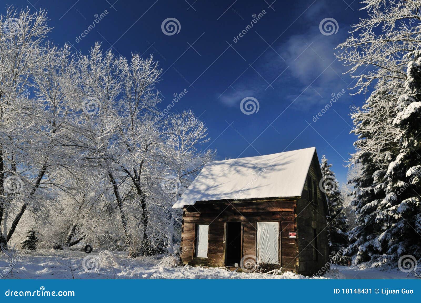 Abandoned Shack in Farmland with Winter Snow Stock Image - Image of ...