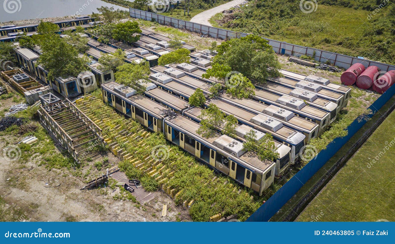 The Abandoned Train Graveyard Stock Image - Image of rotting, rail ...