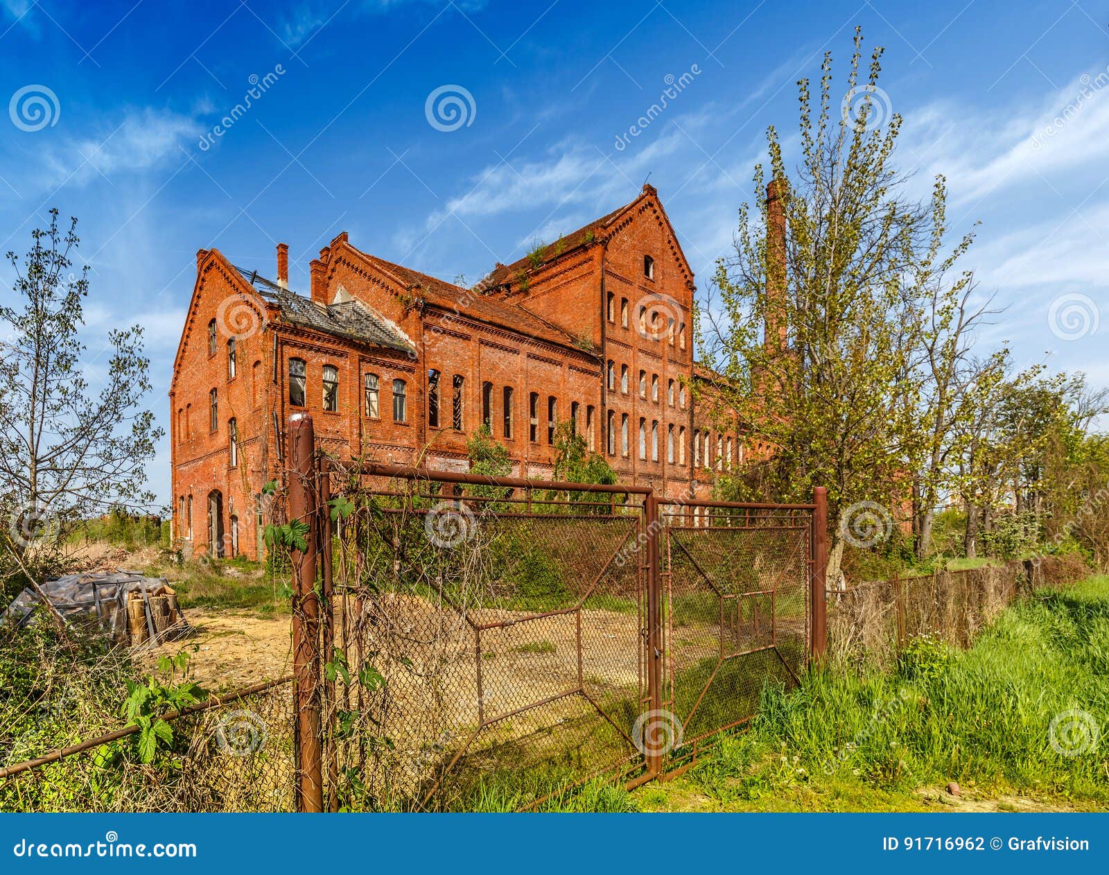 Abandoned Urban Warehouse Blight - Worn, Broken And Forgotten II ...