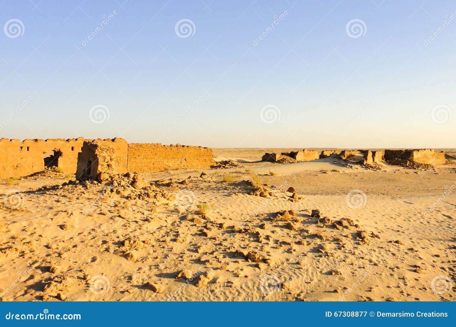 Abandoned Village in Sahara Desert Stock Image - Image of abandoned ...