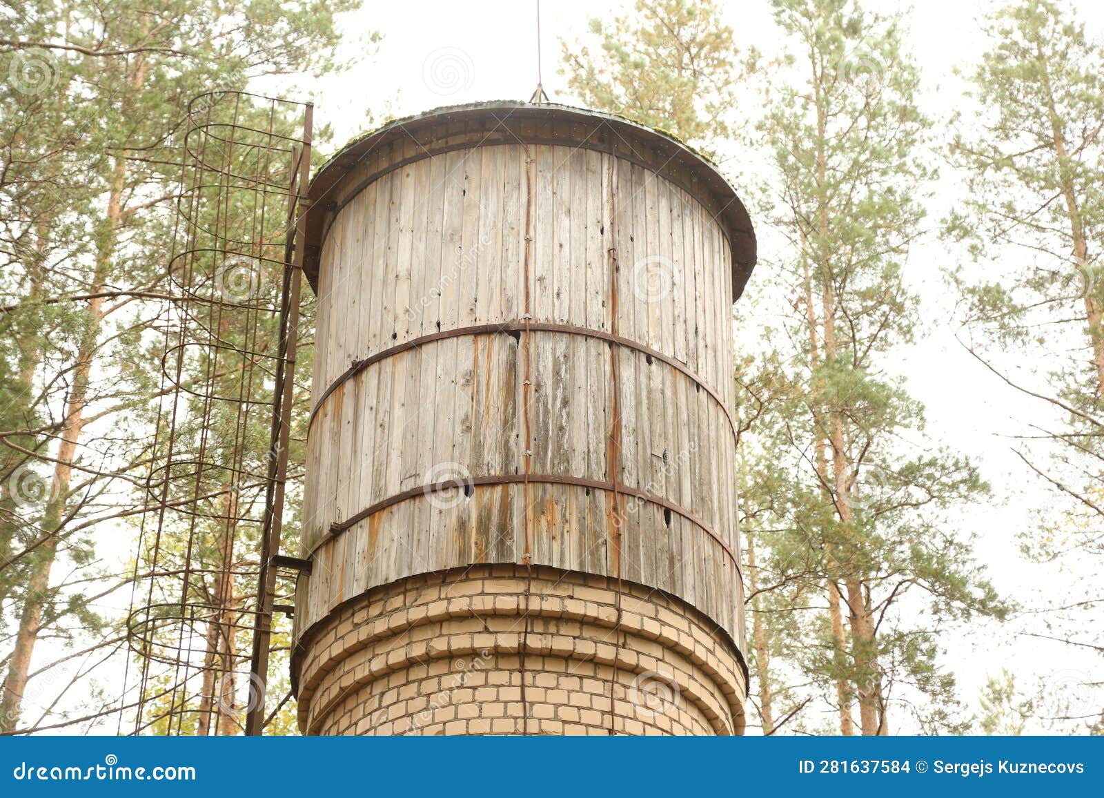 Abandoned water tower stock photo. Image of nature, autumn - 281637584
