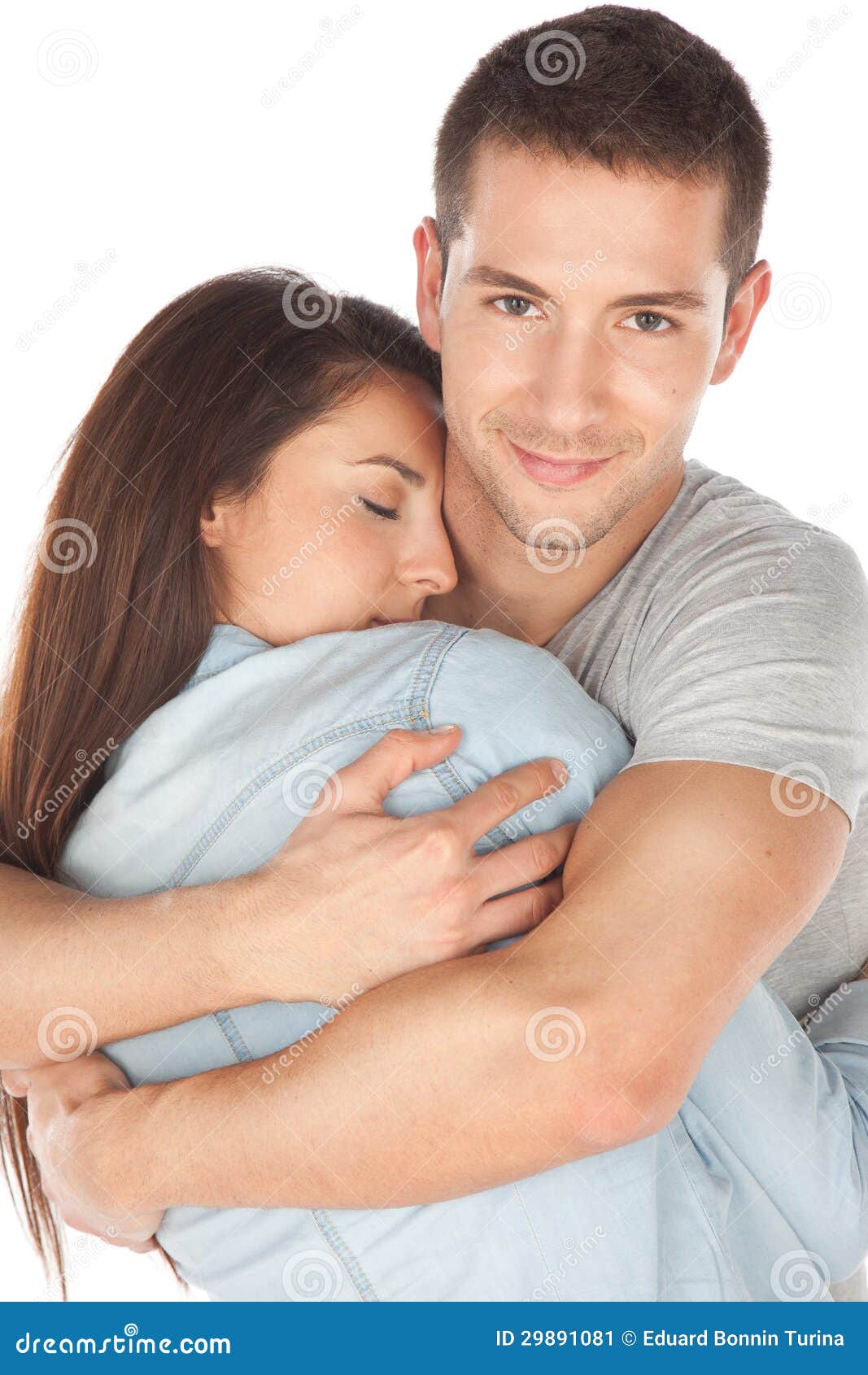 Primer De Los Pares Jovenes Abrazados Imagen de archivo - Imagen de ...