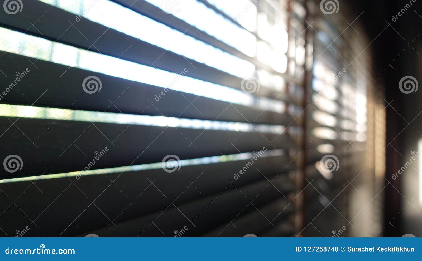 Abat-jour En Bois De Windows D'abat-jour De Volets Photo stock - Image ...