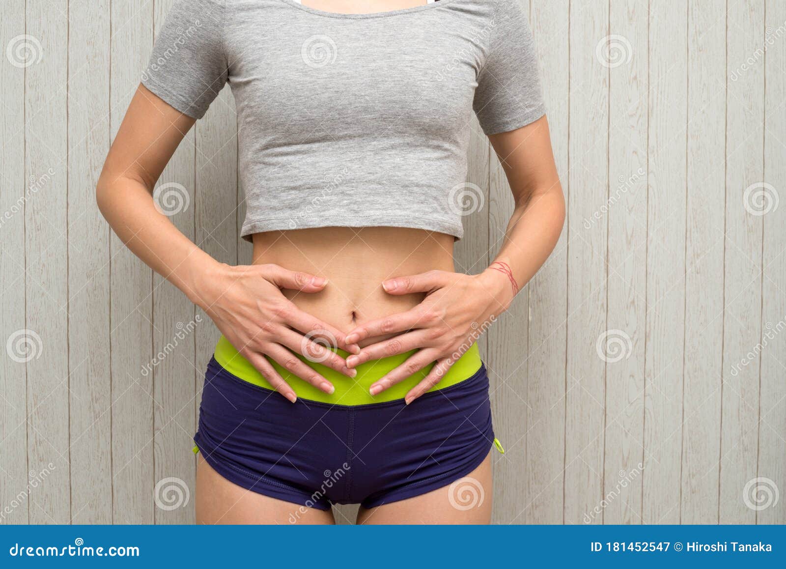 Navel On The Abdomen Red Flat Lichen Planus Red Spots On The Skin