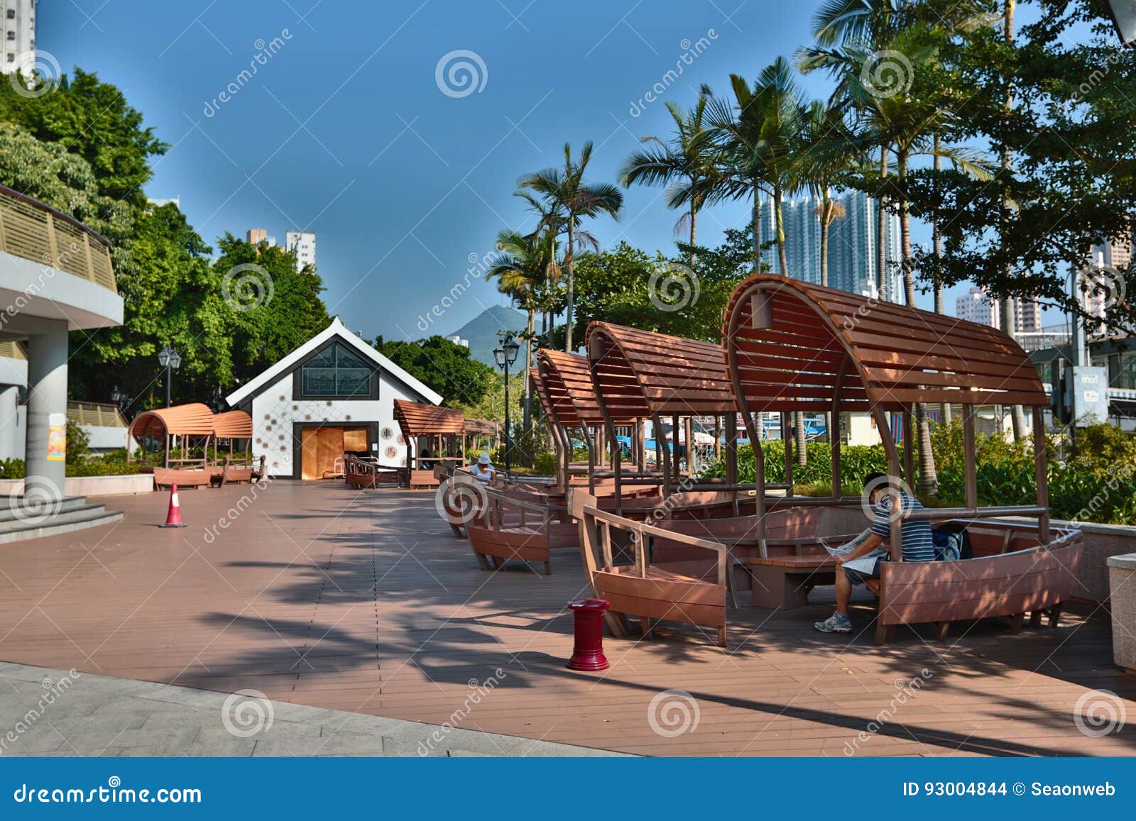 Aberdeen Promenade editorial stock image. Image of kong - 93004844