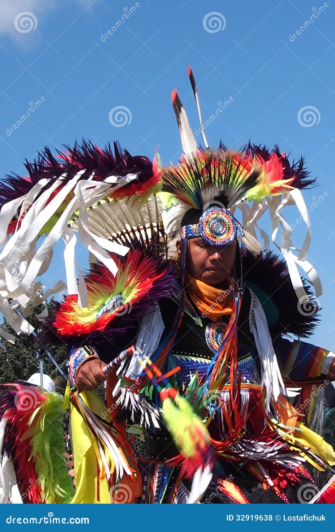 Aboriginal Dancer at Edmonton S Heritage Days 2013 Editorial Stock ...