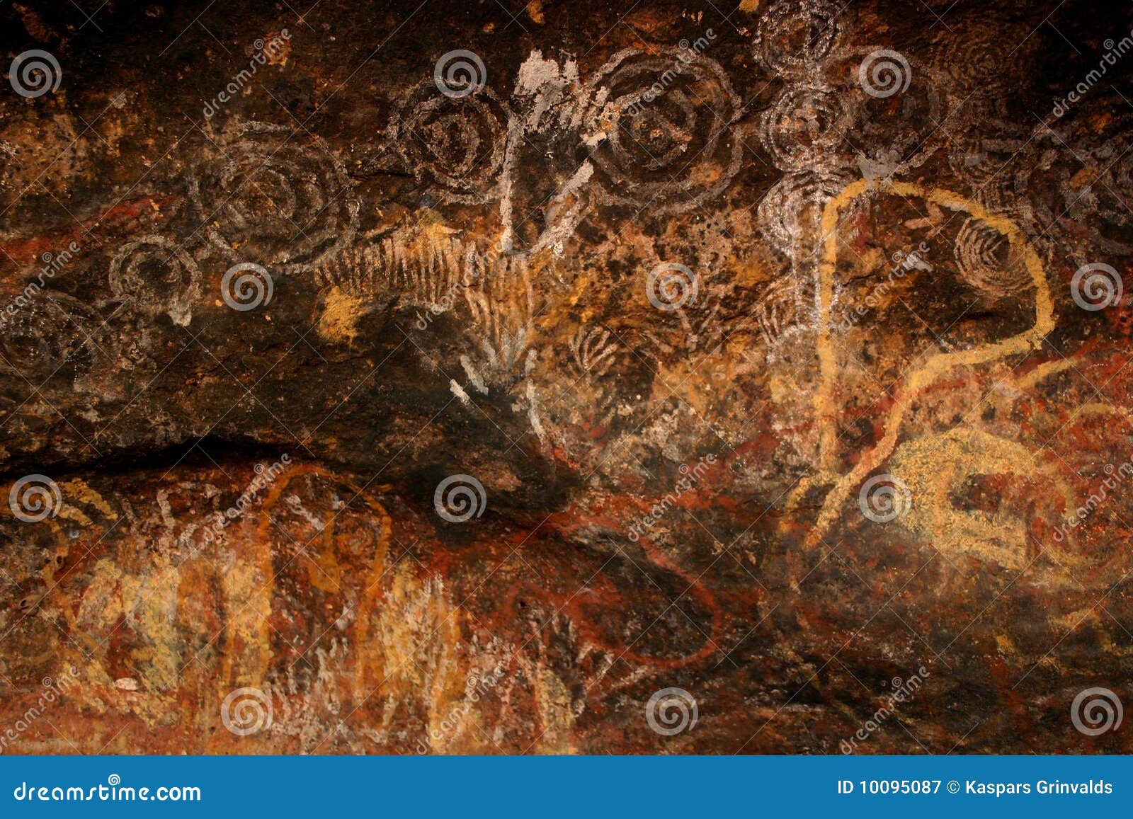 Aboriginal Rock Art, Australia Editorial Photography - Image of uluru ...