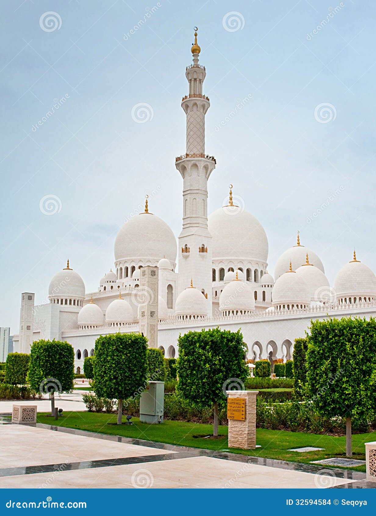 ABOU DABI - 5 JUIN : Sheikh Zayed Image stock éditorial - Image du ...