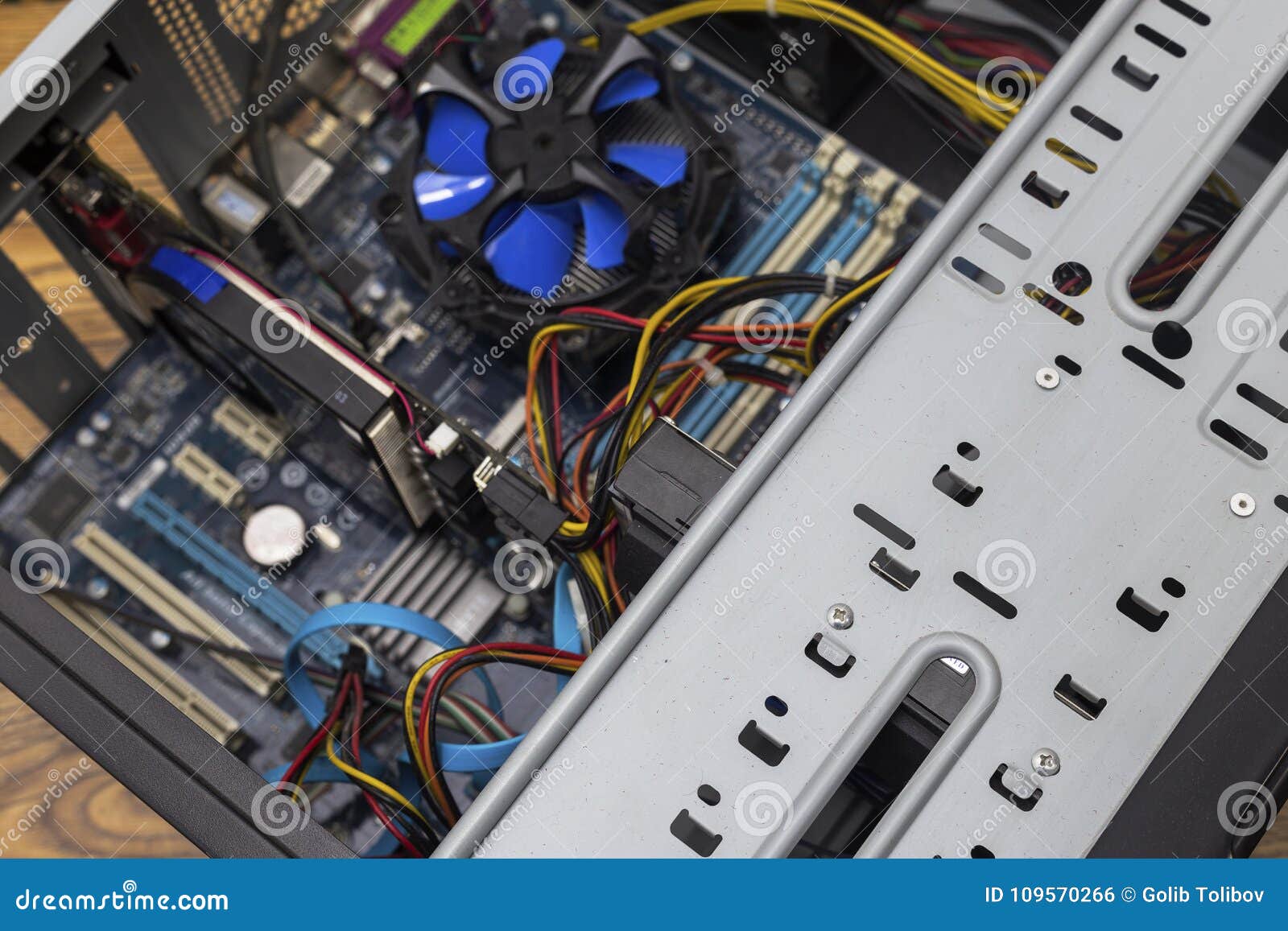 Abra a Caixa Do Computador Do PC Foto de Stock - Imagem de processador ...