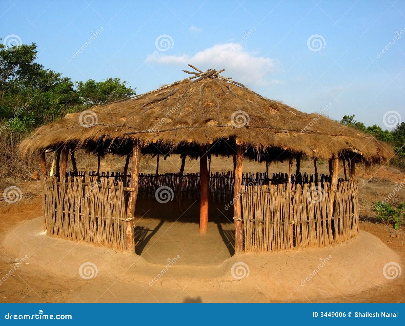 Abra la choza india foto de archivo. Imagen de seco, indio - 3449006
