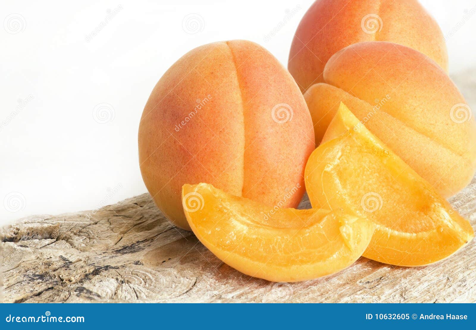 Abricot image stock. Image du frais, jaune, fruits, abricot - 10632605