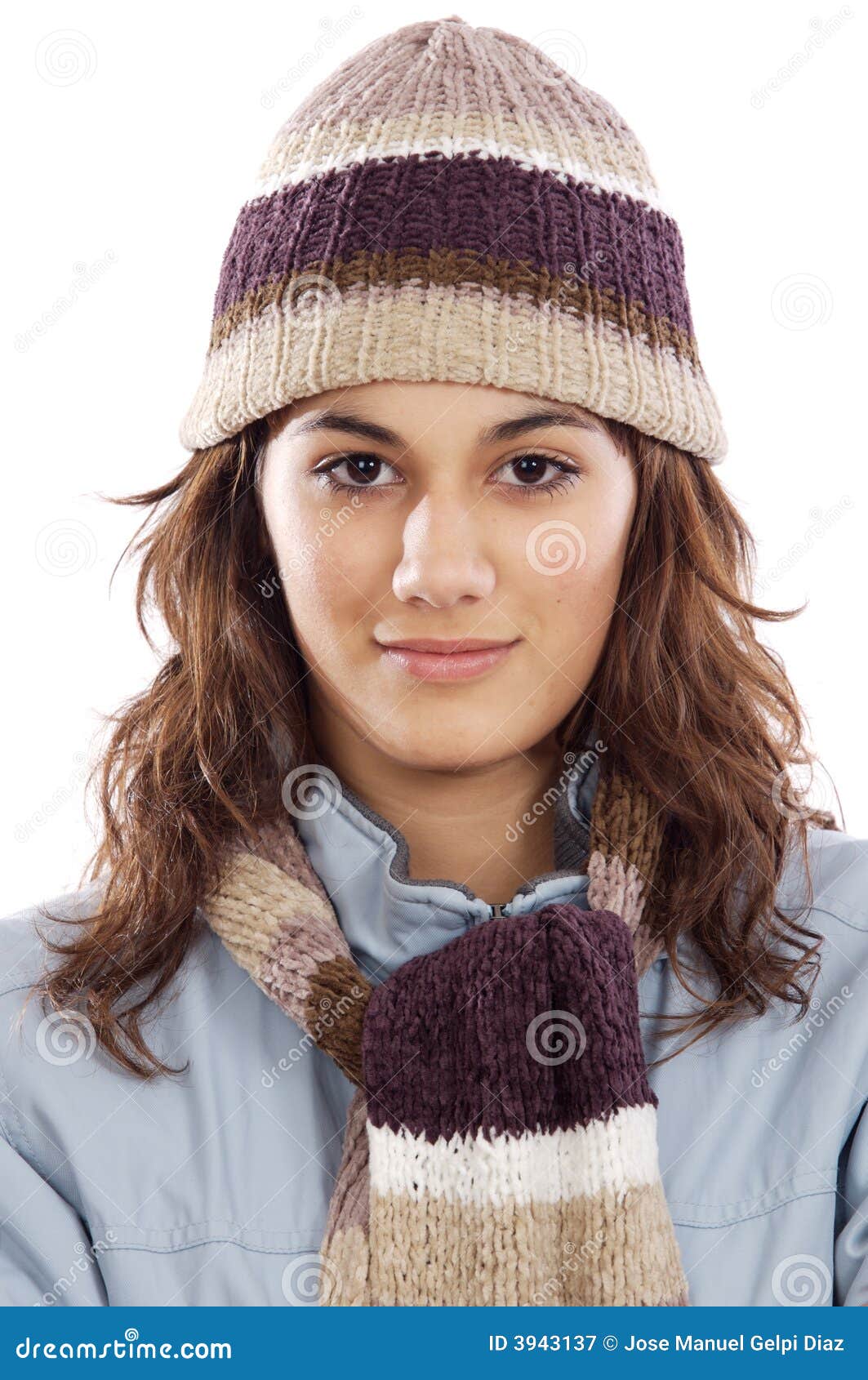 Abrigado para el invierno imagen de archivo. Imagen de abrigo - 3943137