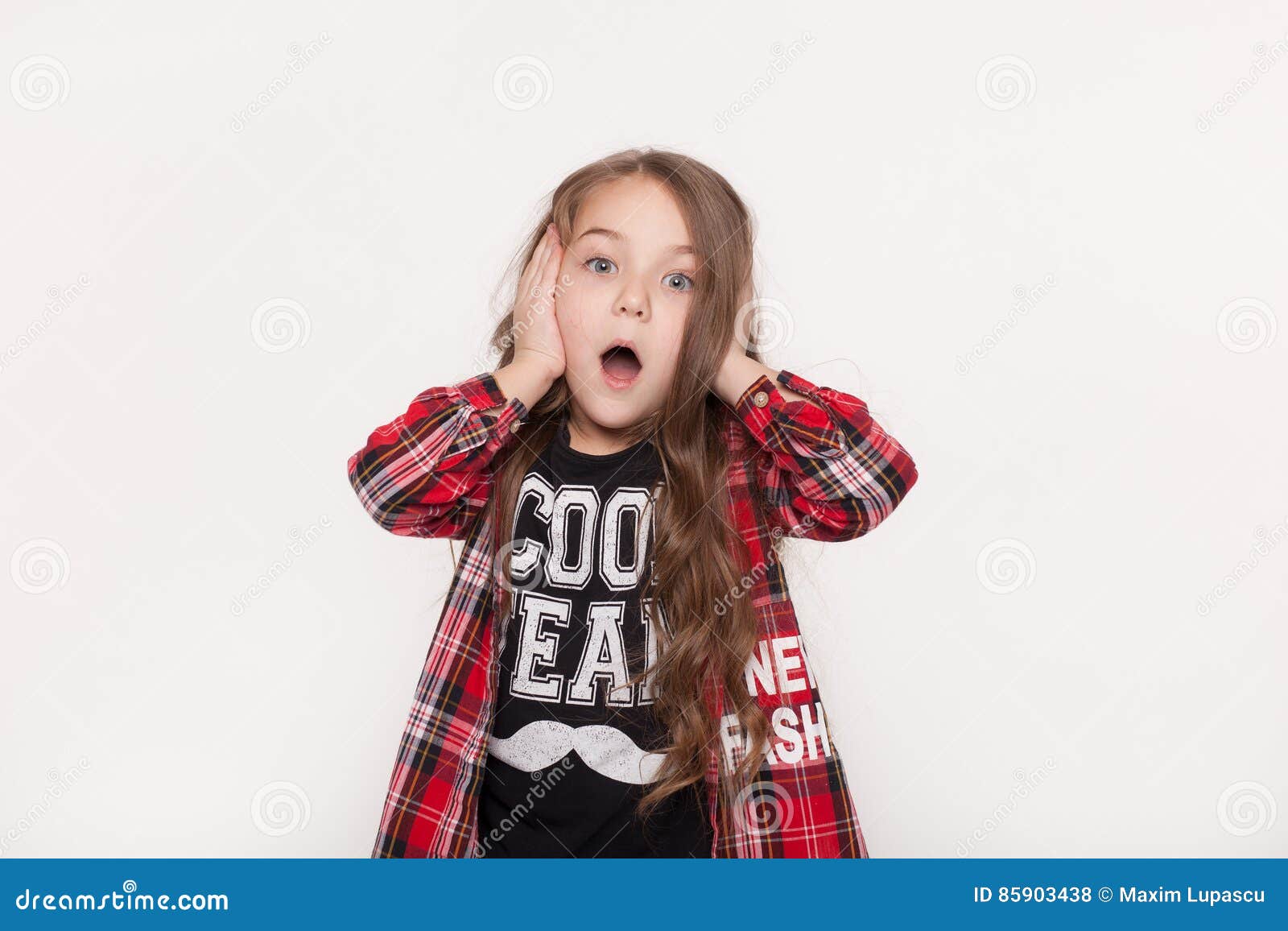 Absoluut verbaasd meisje stock foto. Image of gezicht - 85903438