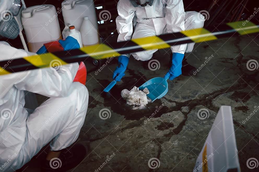 Absorb Spillage, How To Contain Chemical Spill, Part of Steps for ...