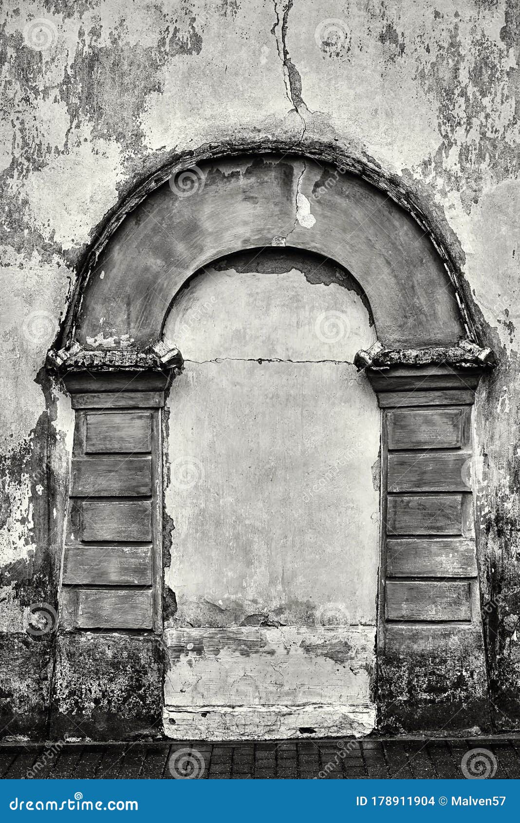 Abstract Ancient Shape of the Arch on the Wall of Monochrome Tone Stock ...