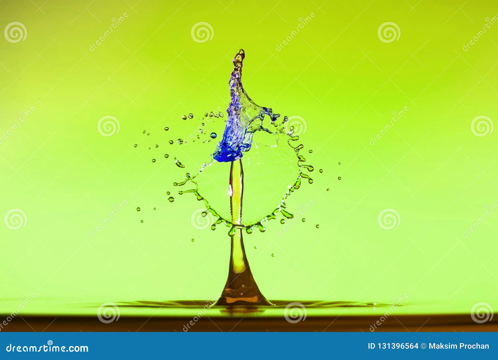 Abstract Background of Splash of Color Water, Collision of Colored ...