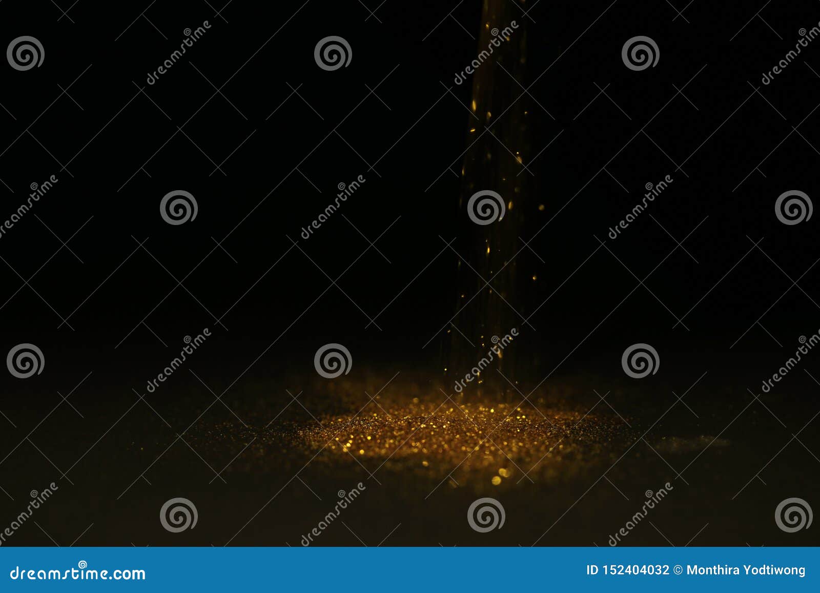 Abstract Background of Sprinkle Gold Dust with Glitter Lights on Black ...