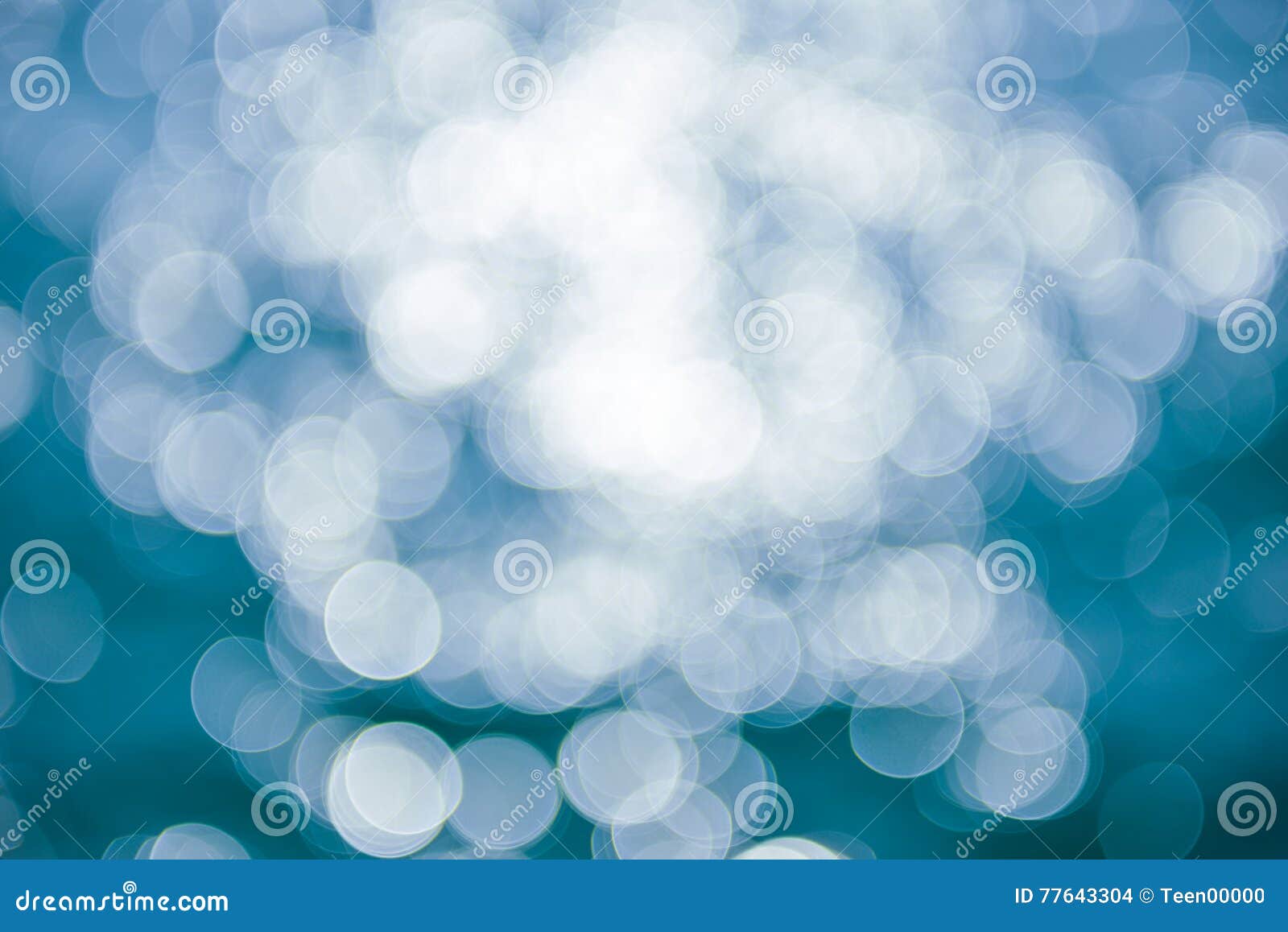 Abstract Blurred Shining Sunlight Bokeh on Blue Sea Water Background ...