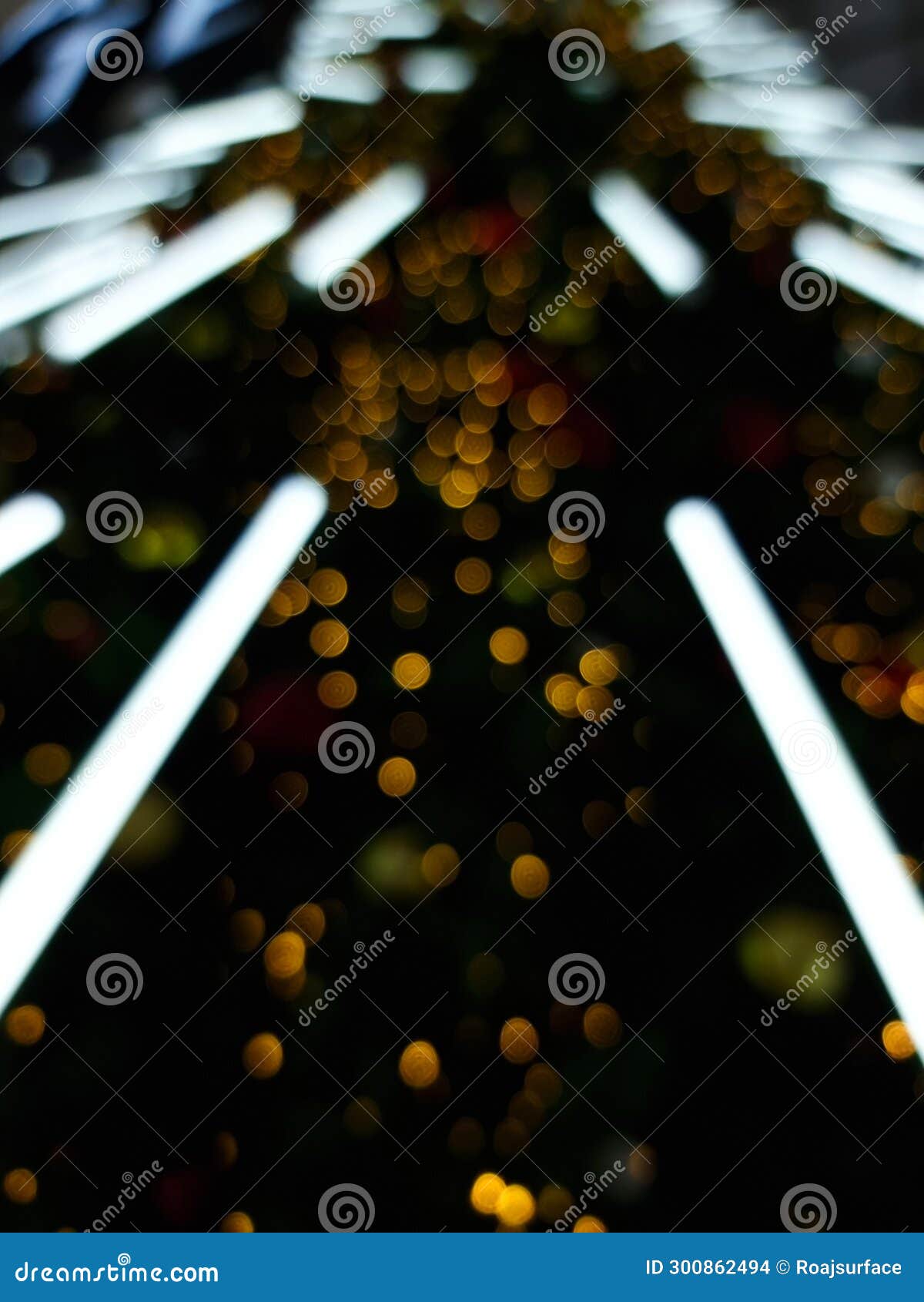 Abstract Bokeh Blur Light Orange and White Long Glowing Flare Pattern ...