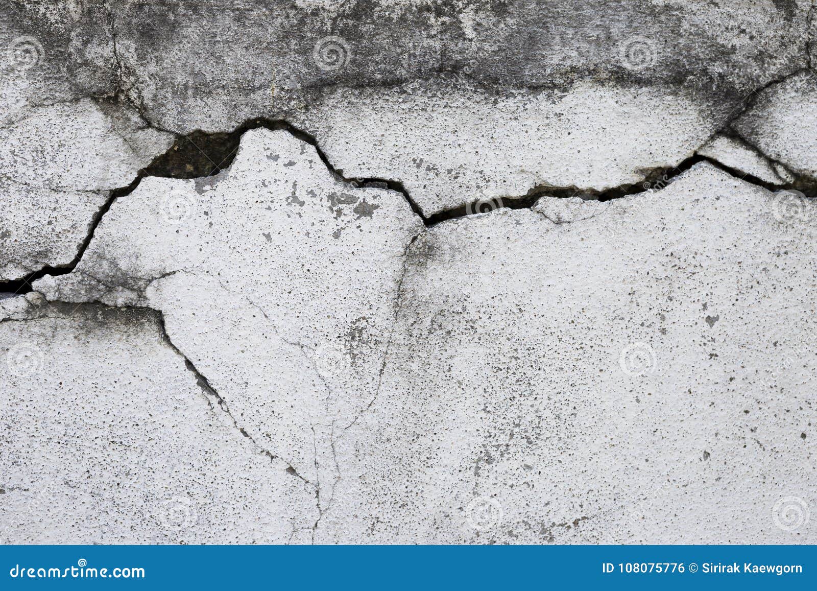 Abstract Crack Pattern on Old Cement Wall Stock Photo - Image of ...