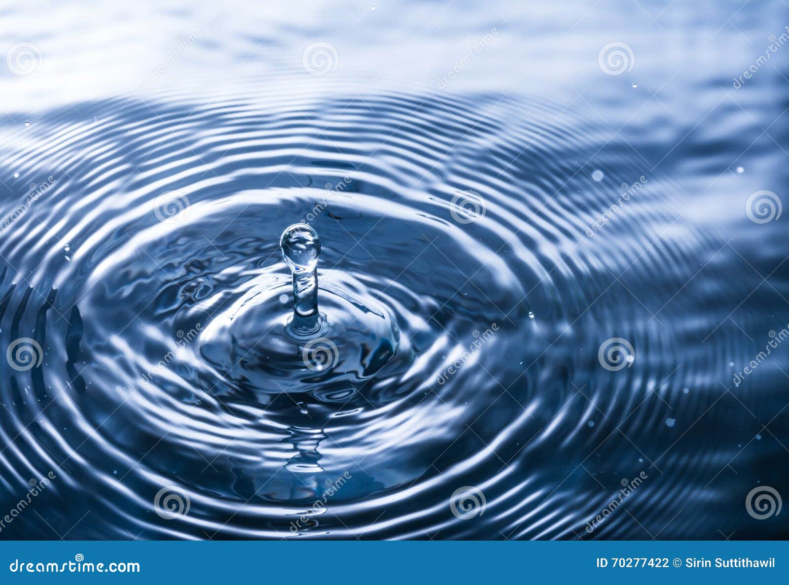 Abstract Deep Blue Circle Water Drop Ripple Curve. Liquid Texture Back ...