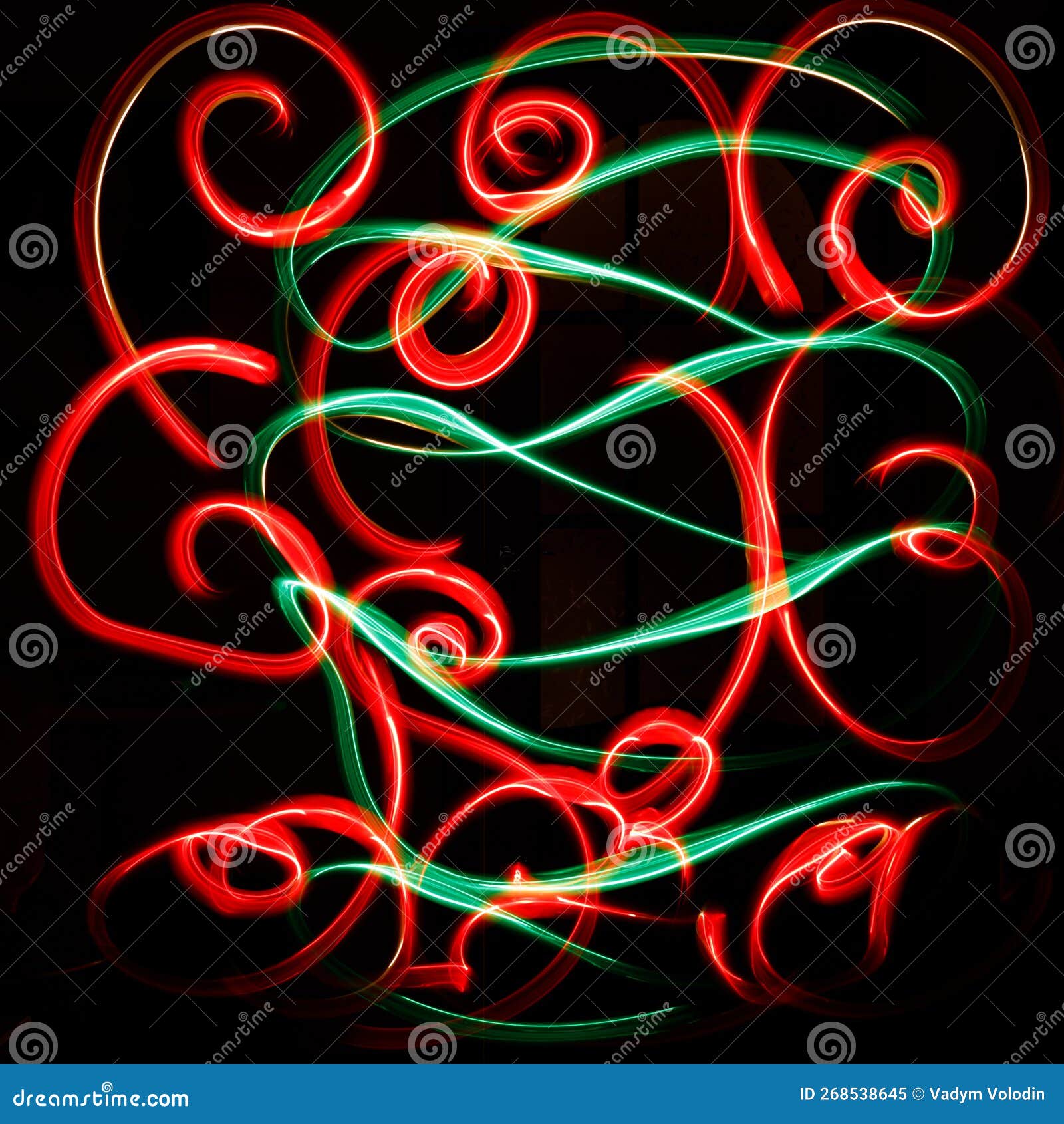 Abstract Drawing with a Flashlight in a Dark Room. Freezelight Stock ...