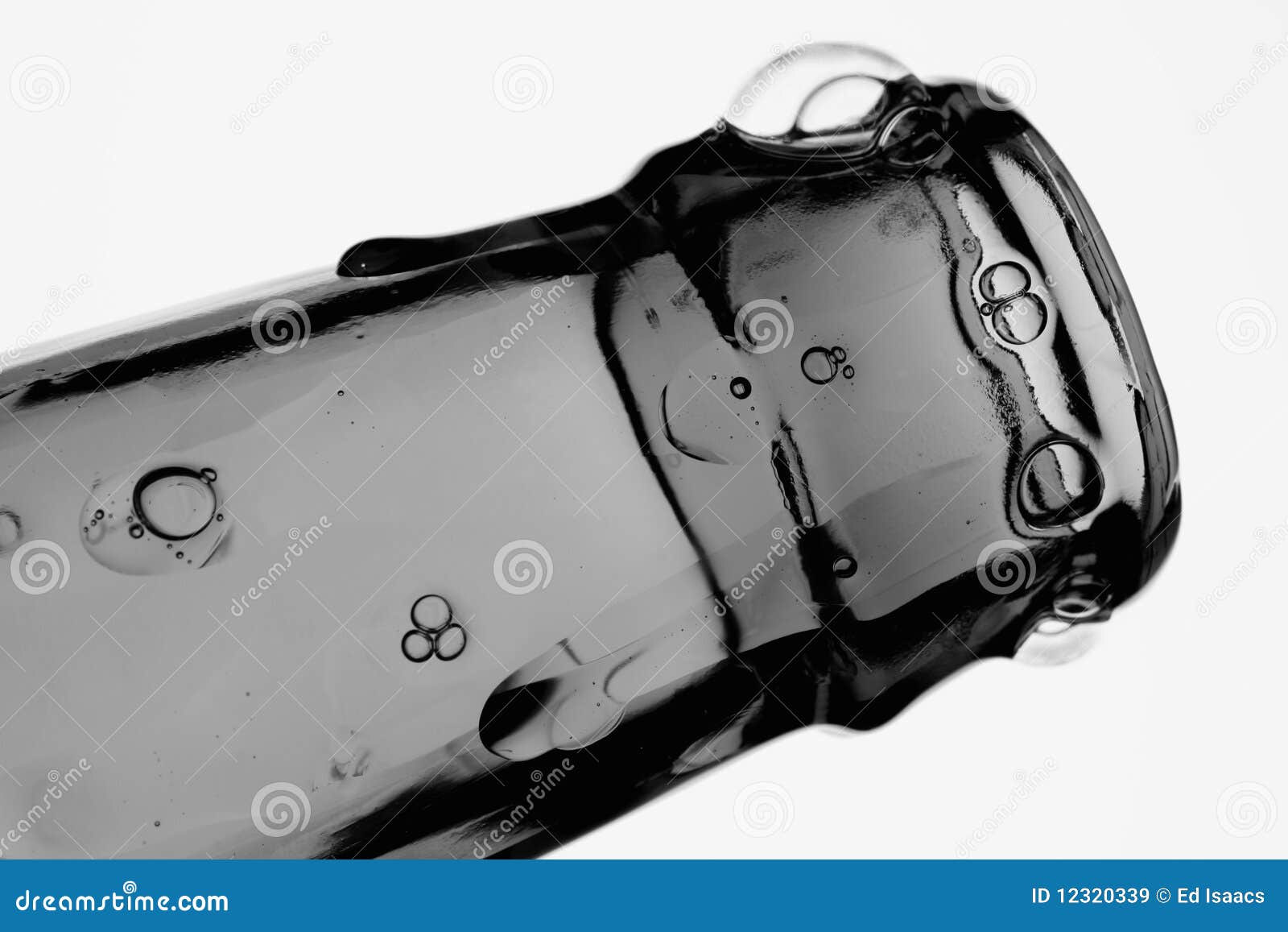 Abstract Dripping Beer Background Stock Image - Image of beer, metal ...