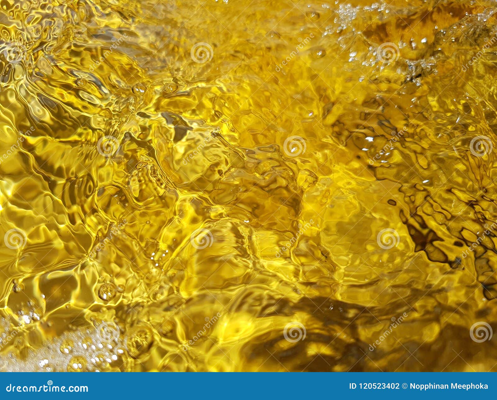 Abstract Gold Water with Wave Bubbles and Reflection Background Stock ...