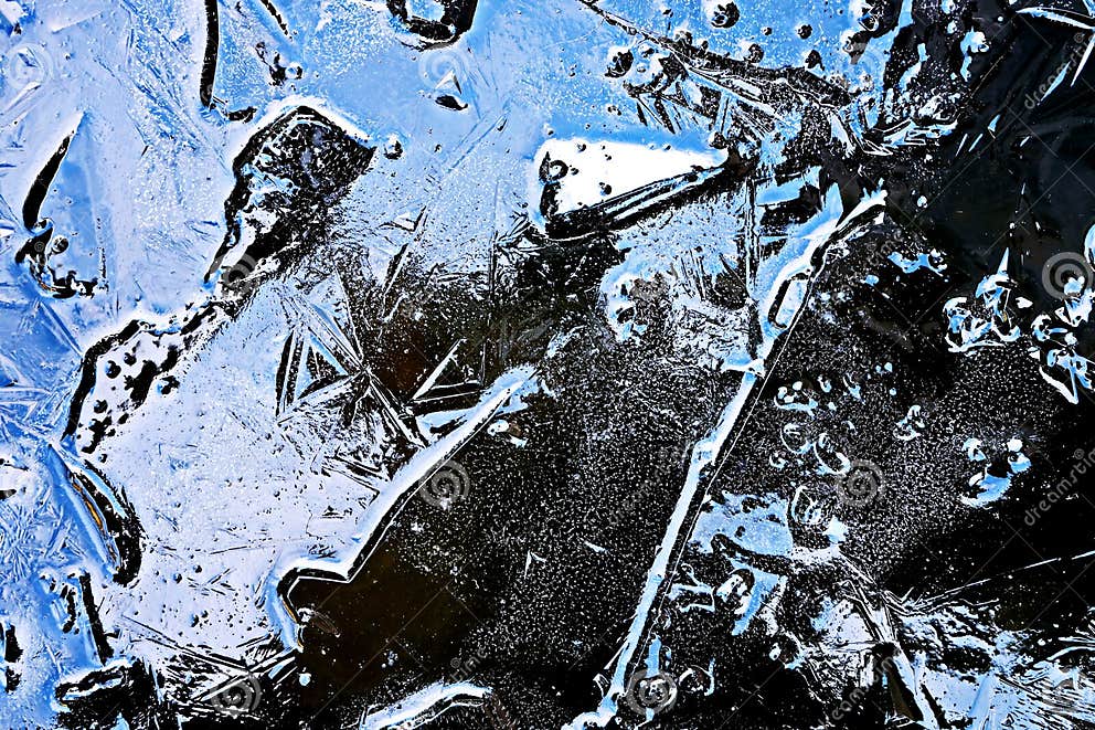 Abstract Ice Pattern and Drawing Appearing on the Surface of the Water ...