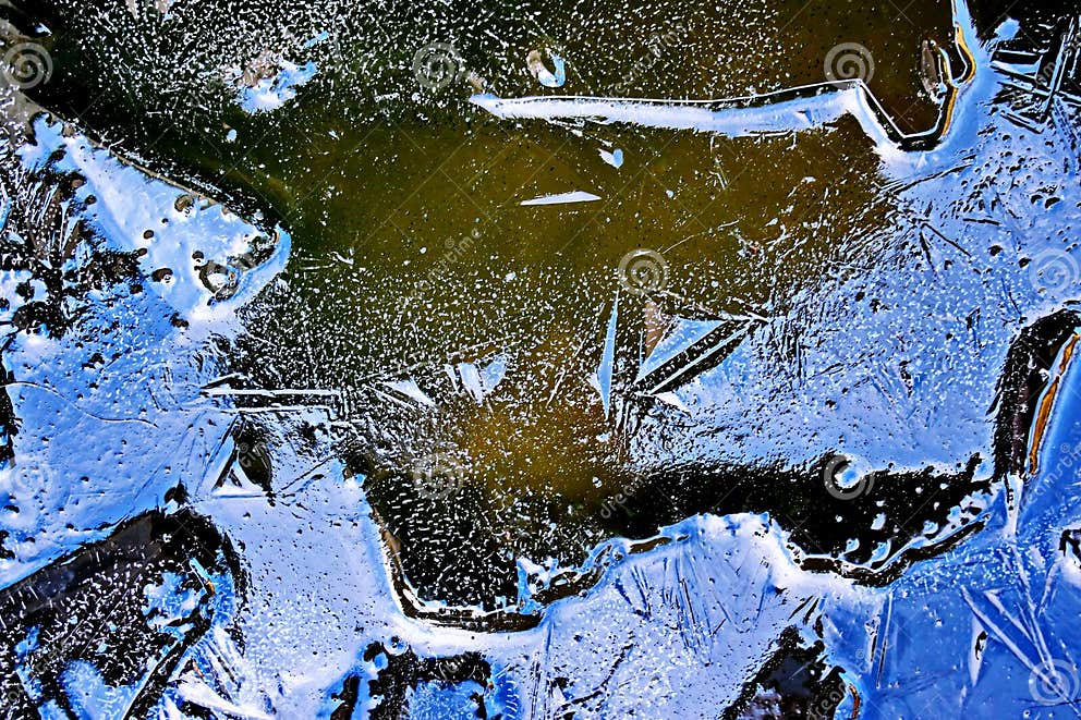Abstract Ice Pattern and Drawing Appearing on the Surface of the Water ...