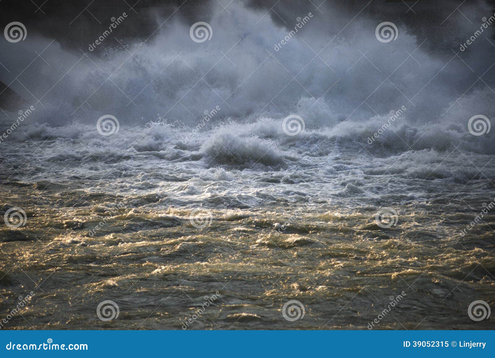 Abstract Image Strong Flowing Water Stock Image - Image of flowing ...