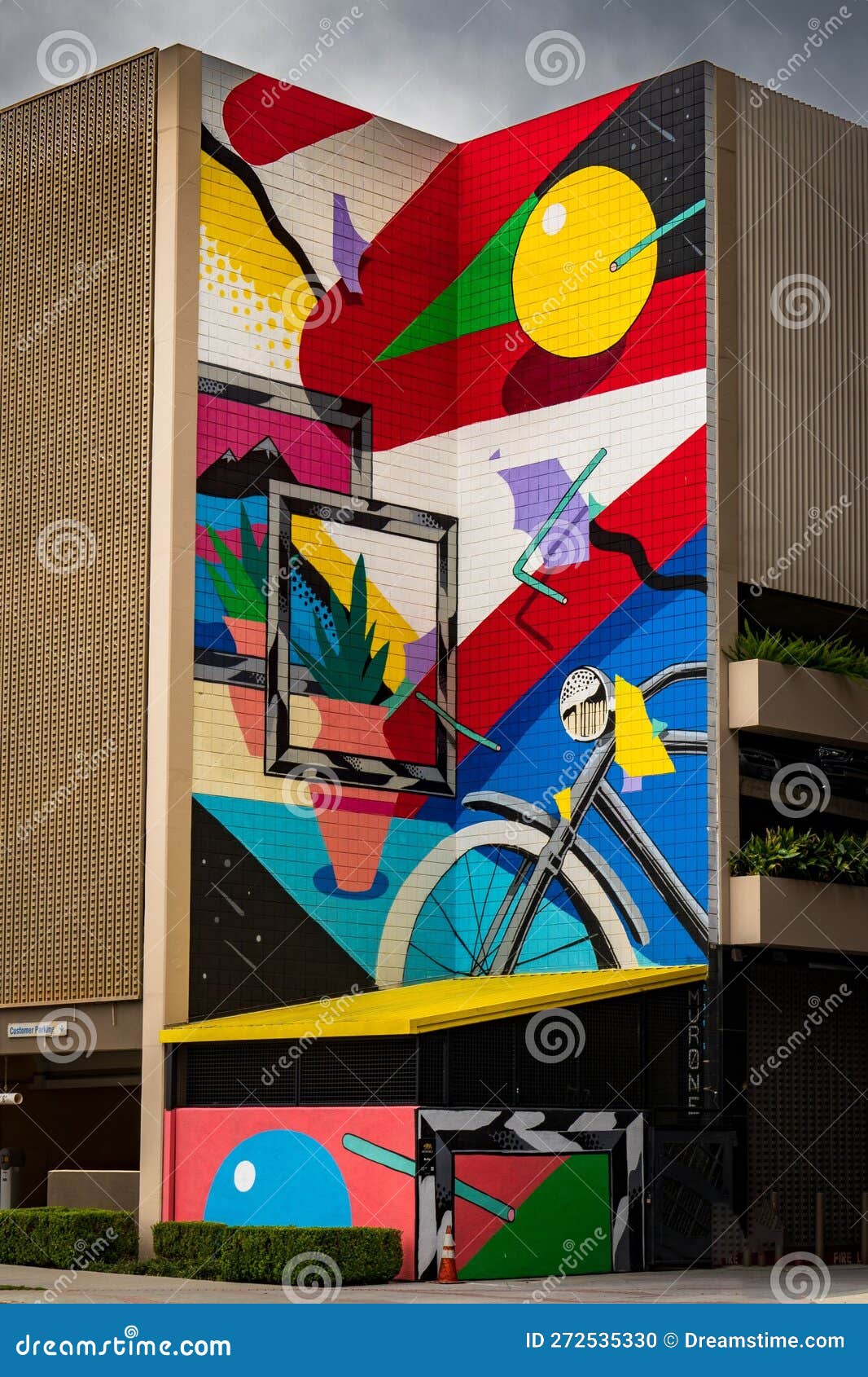 Mural Featuring Steam Locomotive 2248, Nicknamed Puffy, By SaxonLynn ...