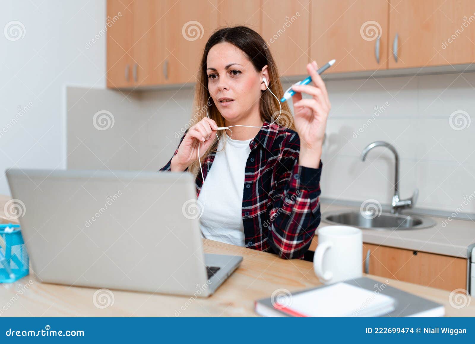 Abstract Online Conference Discussion, Digital Classroom Ideas, Virtual ...